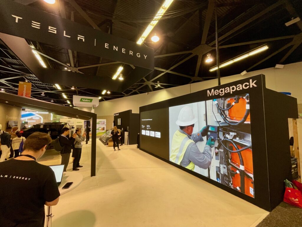 Tesla Trade Show Booth – Matrix Visual